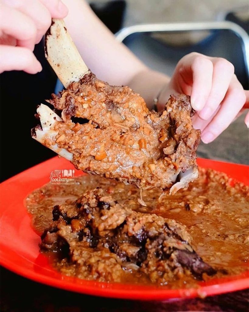 5 Kuliner Street Food Terlegendaris di Indonesia