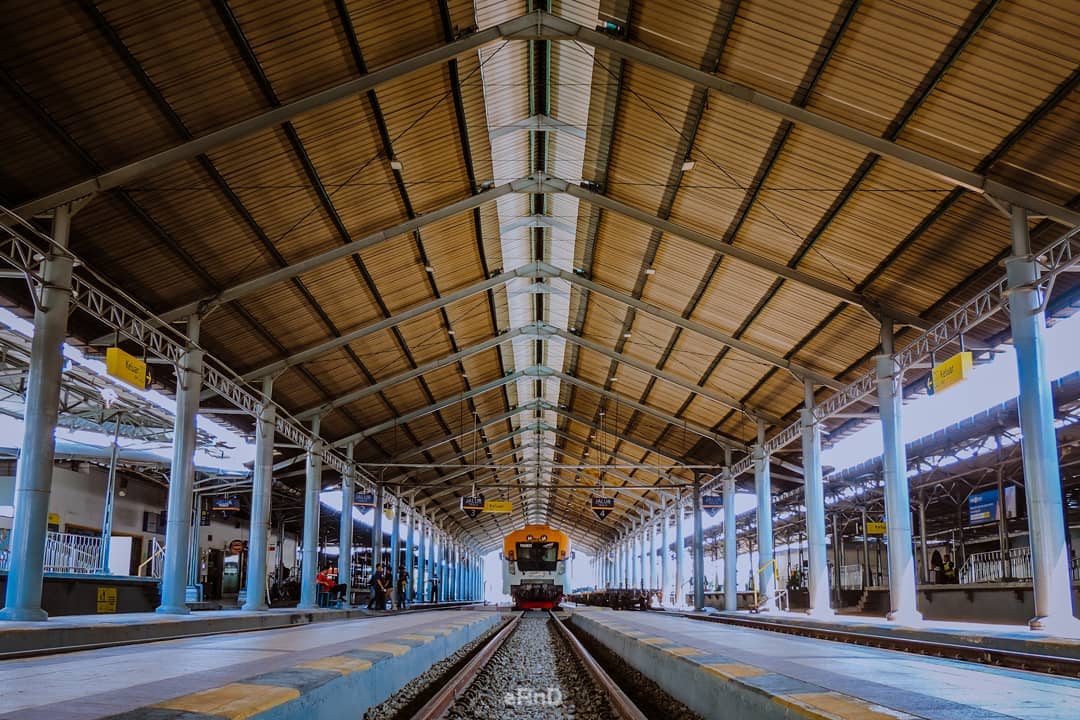 5 Stasiun Kereta Terbaik Indonesia 2019, Salah Satunya Punya Peron ...