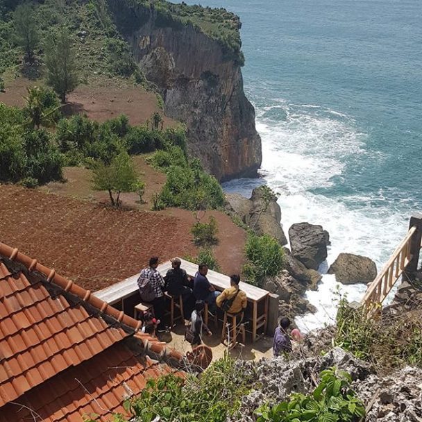 Puncak Segoro, Wisata Baru di Jogja untuk Nikmati Sunset yang Indah