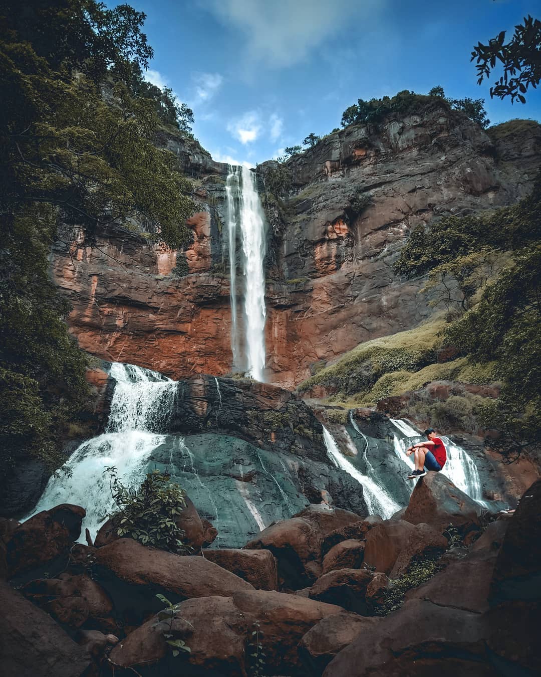 14 Curug Menawan Sukabumi, Keindahannya Sungguh Membekas di Hati
