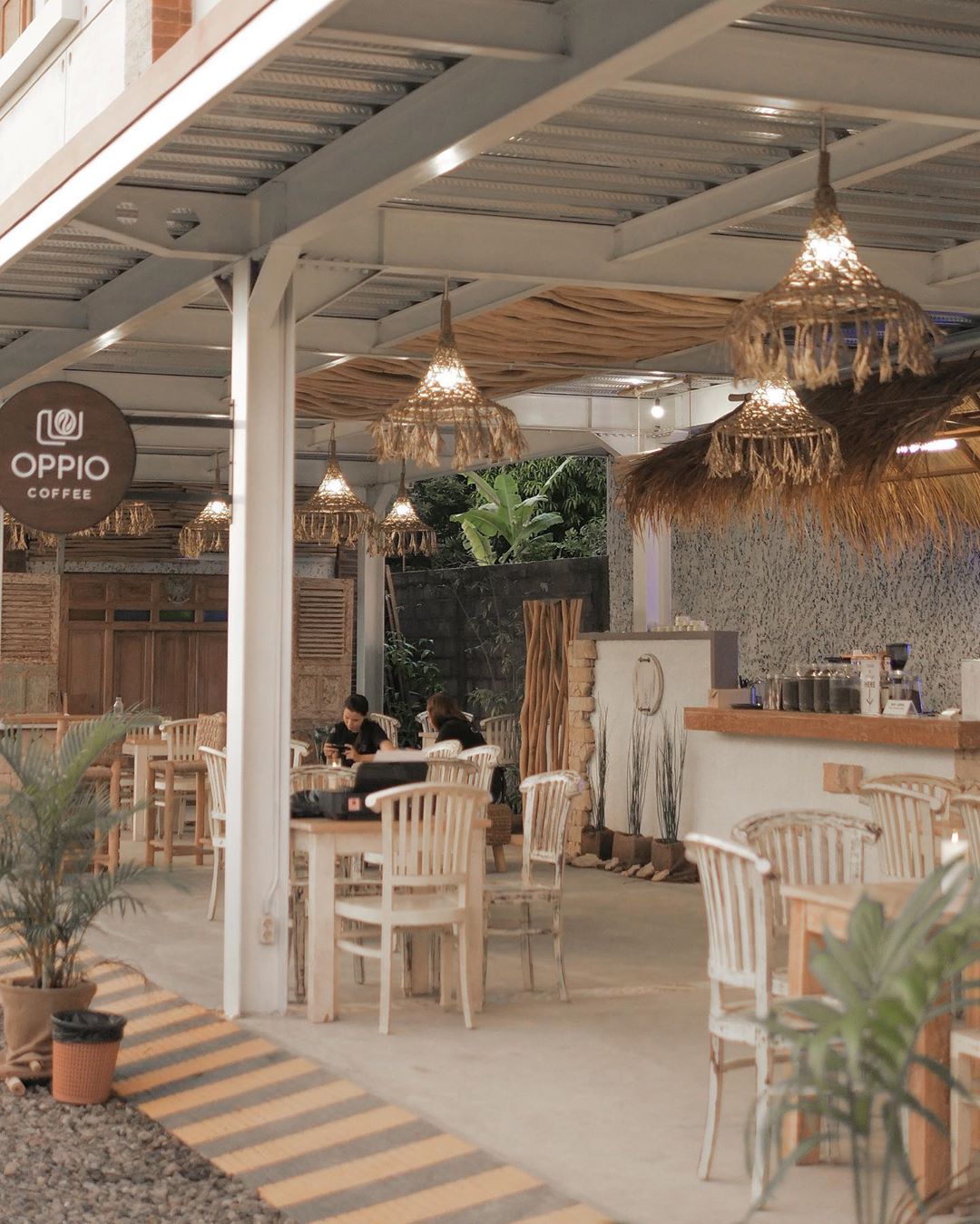 Oppio Coffee Milk, Kedai Susu Baru ala Legian Pulau Dewata di Jogja