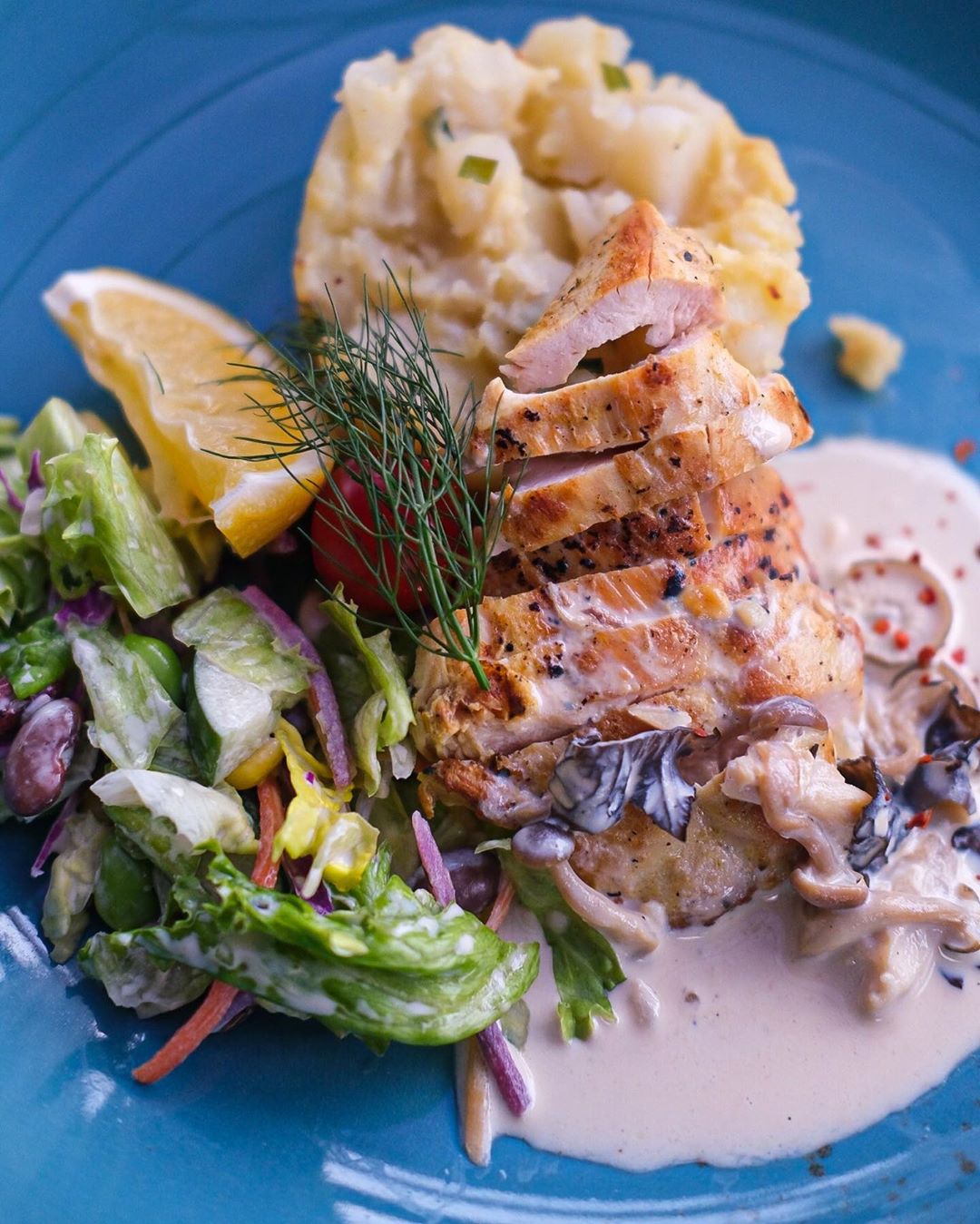 Pengilon, Cafe Cozy Rasa Bali di Yogyakarta