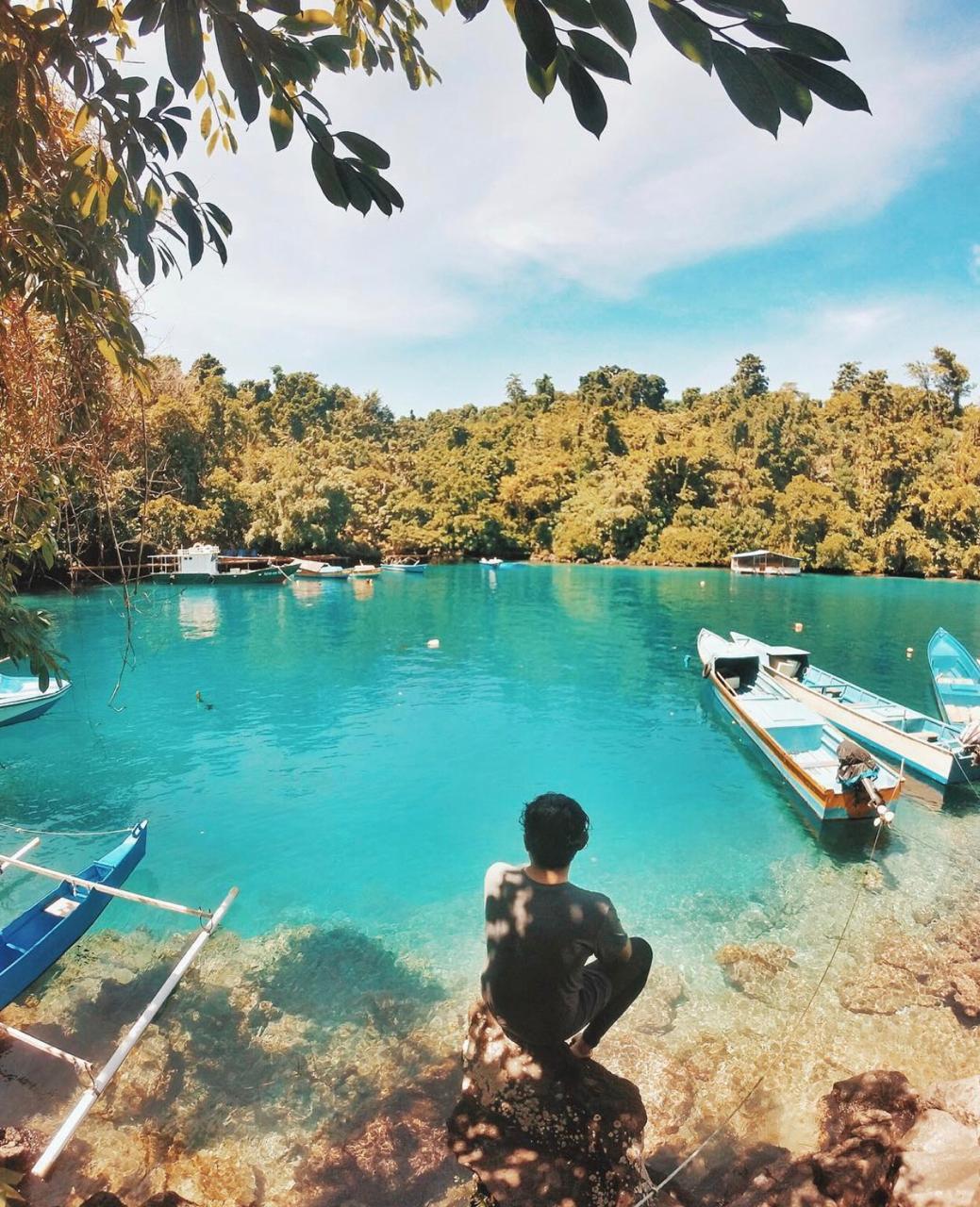 Eksotisme Pantai Sulamadaha, Bak Cermin di Atas Lautan Ternate