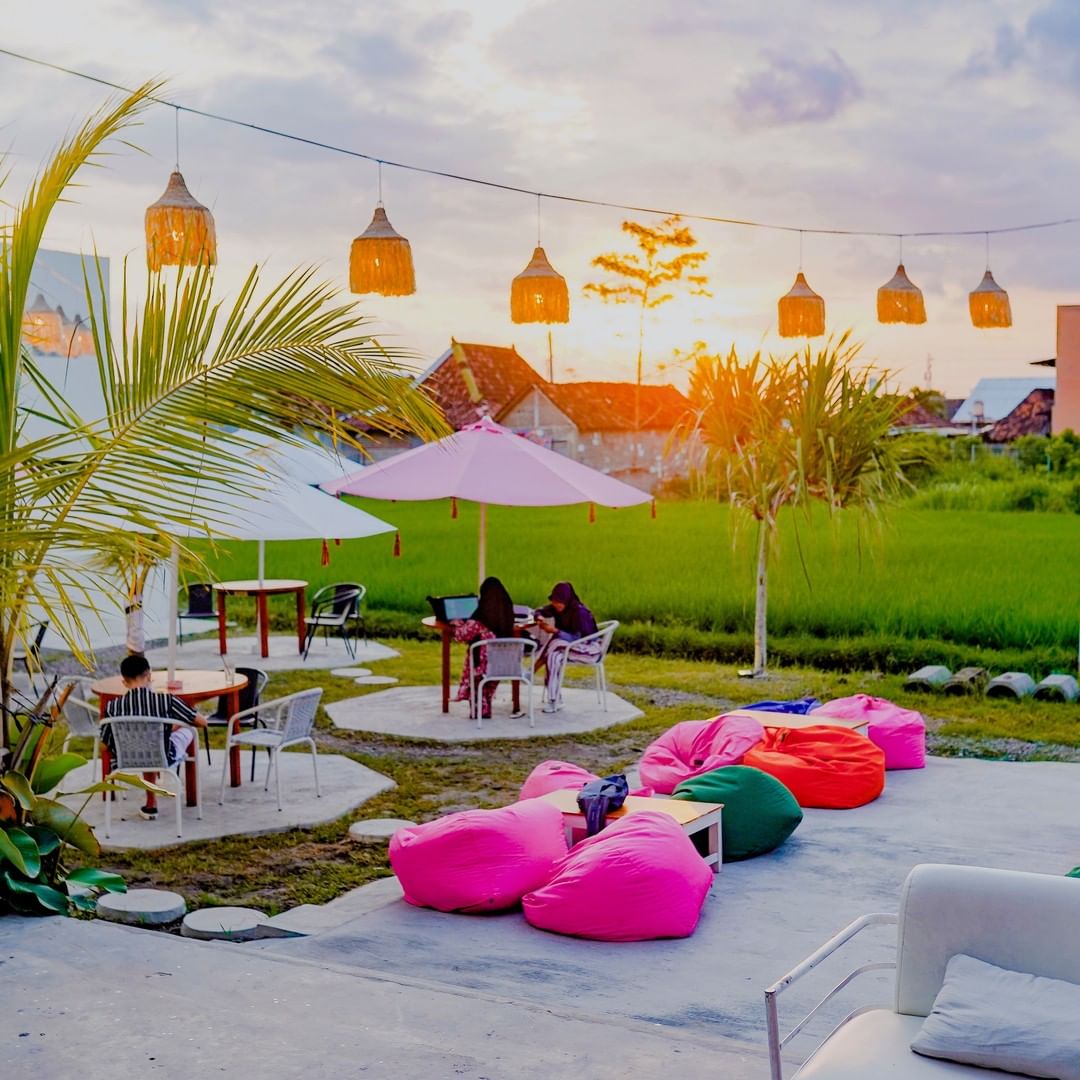 Carney Cafe Jogja! Tempat Hangout dengan Spot Foto Instagenik