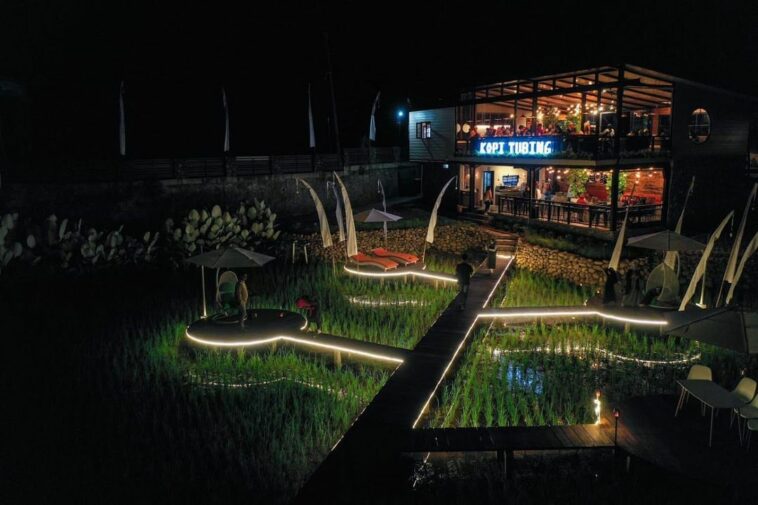 Selesai Tubing di Cikuluwung, Lanjut Ngafe di Kopi Tubing Bogor