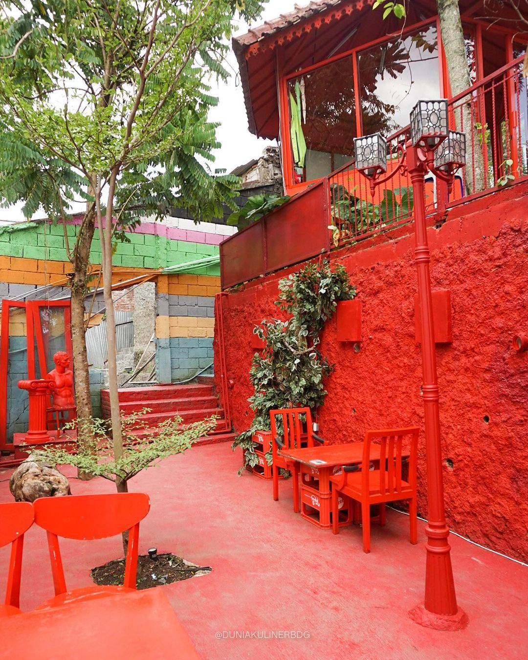 Hidden Gem Kafe di Bandung, Ada yang Seperti Gamcheon Village