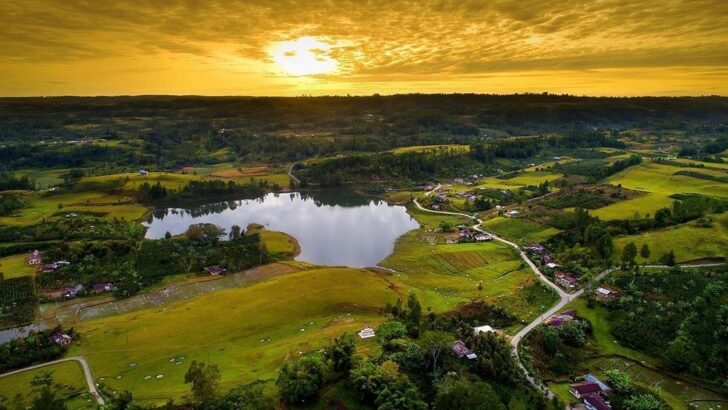 Jelajahi 4 Wisata di Samosir Sumatra Utara