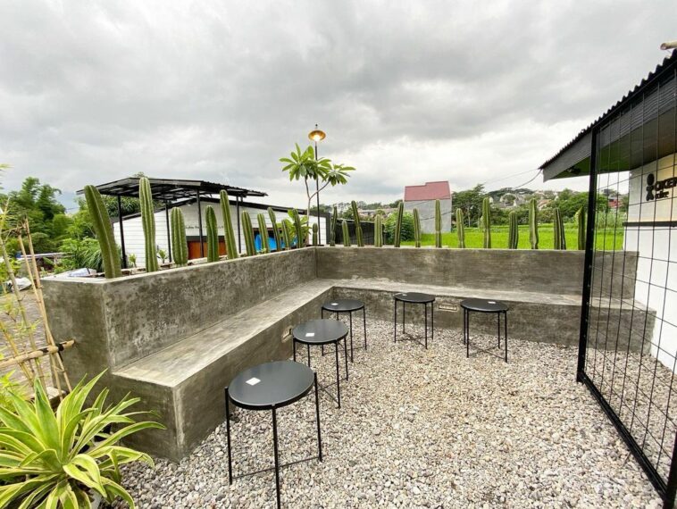 4 Kafe Outdoor di Malang, Dengan Area Taman Luas