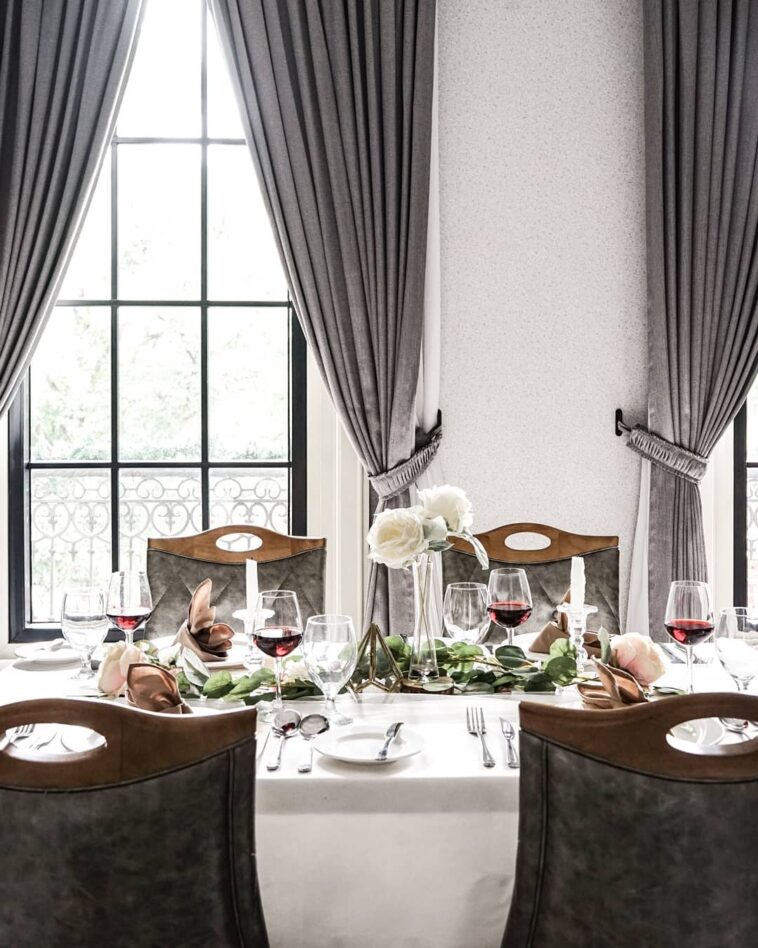 Nine House Kitchen Alfresco di Malang, Resto Ala Kastel Romawi