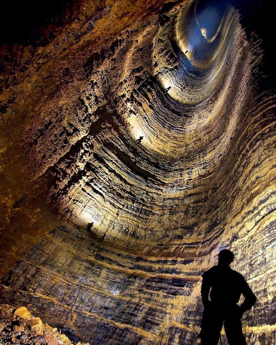 Gua Ekstrem di Dunia, Salah Satunya Ada Gua Jomblang Jogja