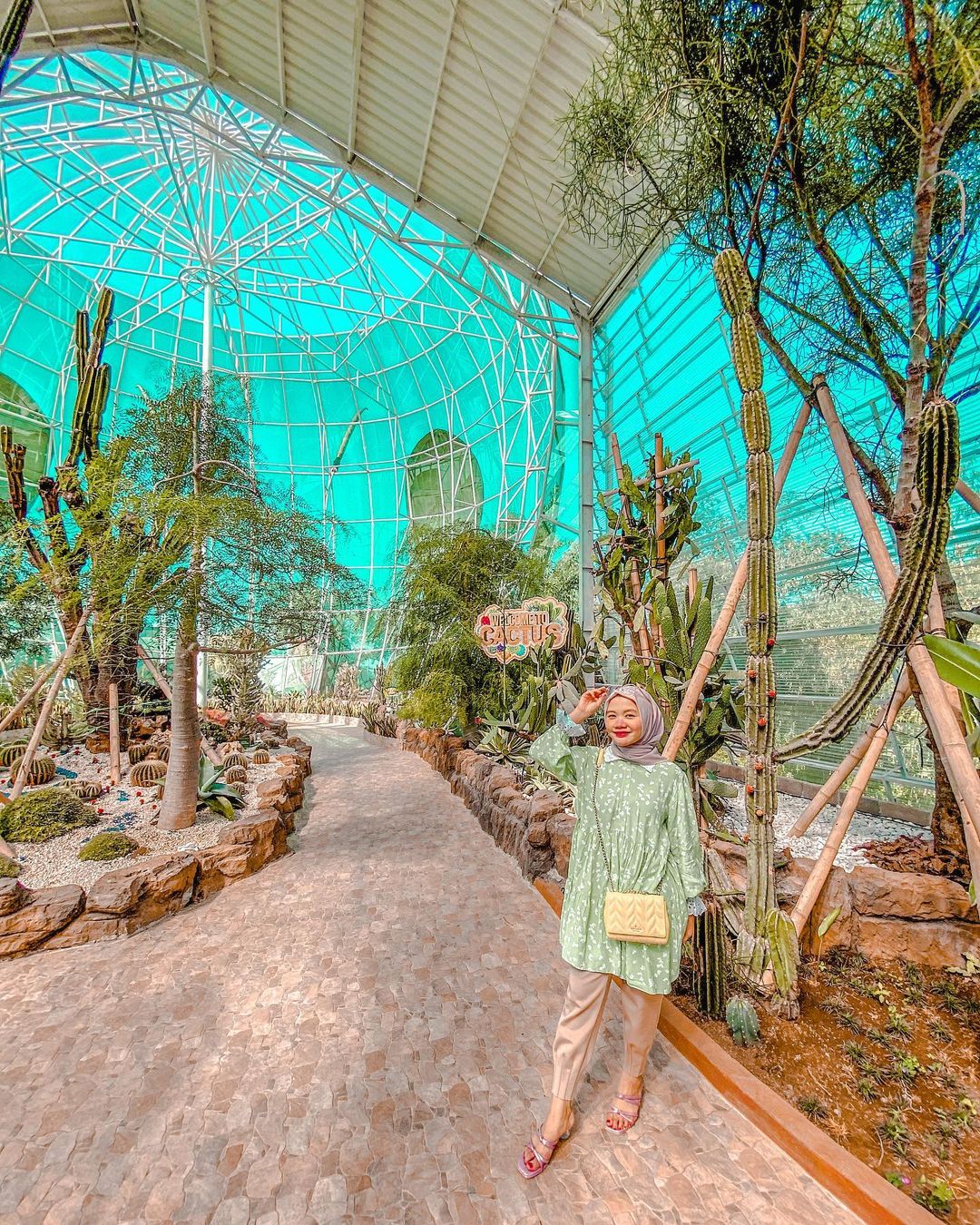 4 Taman Bunga Indah di Dunia, Bak Negeri Dongeng