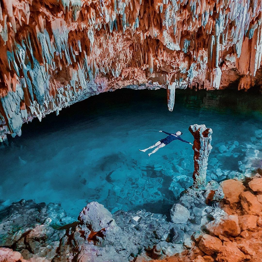 Gua Dengan Kolam Alami di Indonesia, Kesegaran Sumber Air Murni