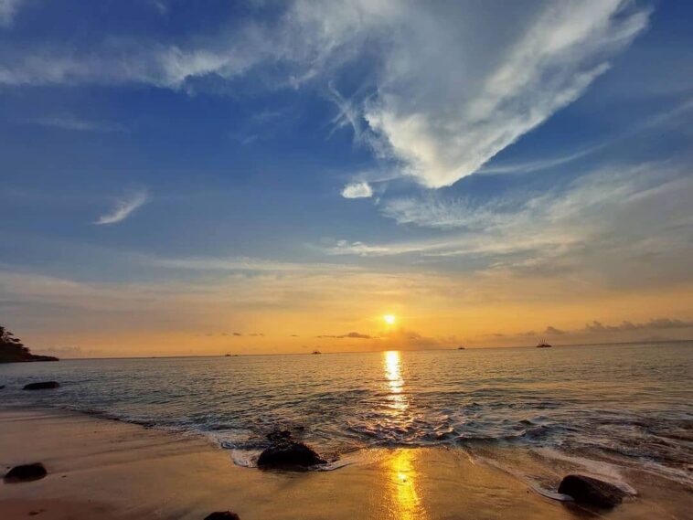 Pantai di Banten, Pelesiran Asyik yang Menenangkan
