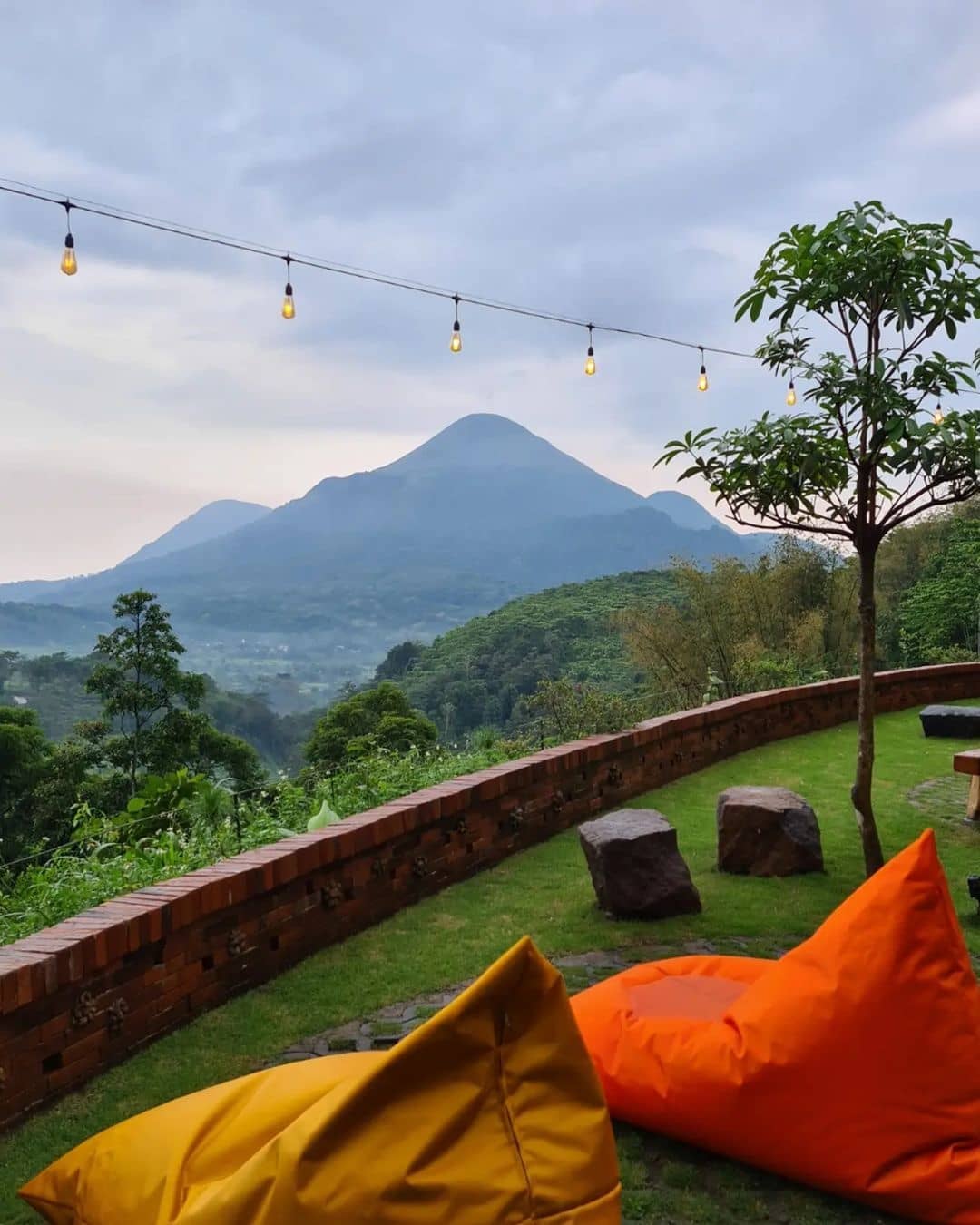 Lereng Asri Cafe, Pilihan Tempat Makan di Trawas Dengan Pemandangan ...