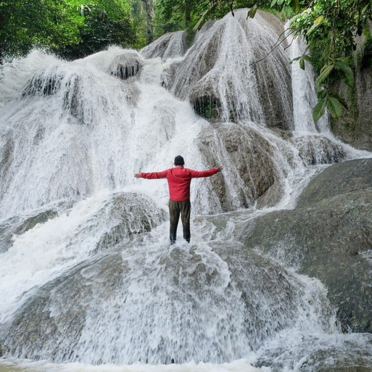 Air Terjun Bibijilan Sukabumi, Serasa Wall Clambing di Curug