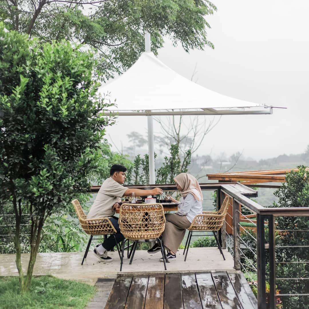 Kanvill Dau, Outdoor Grill & Coffee di Malang yang Lagi Hits