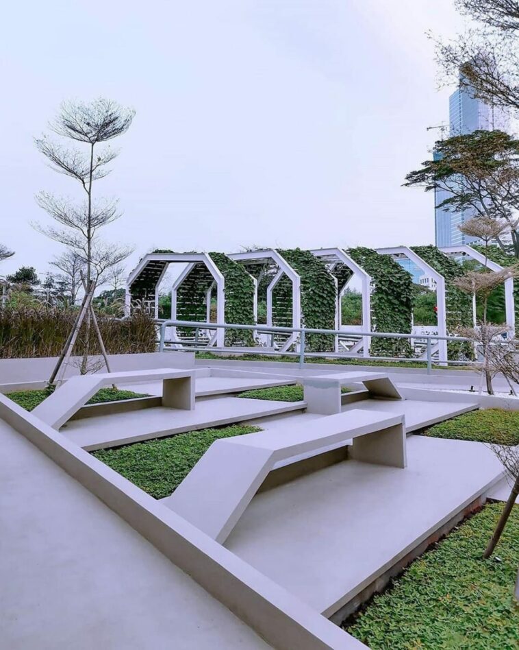 Hunting Cantik di Kawasan Epicentrum Taman Rasuna