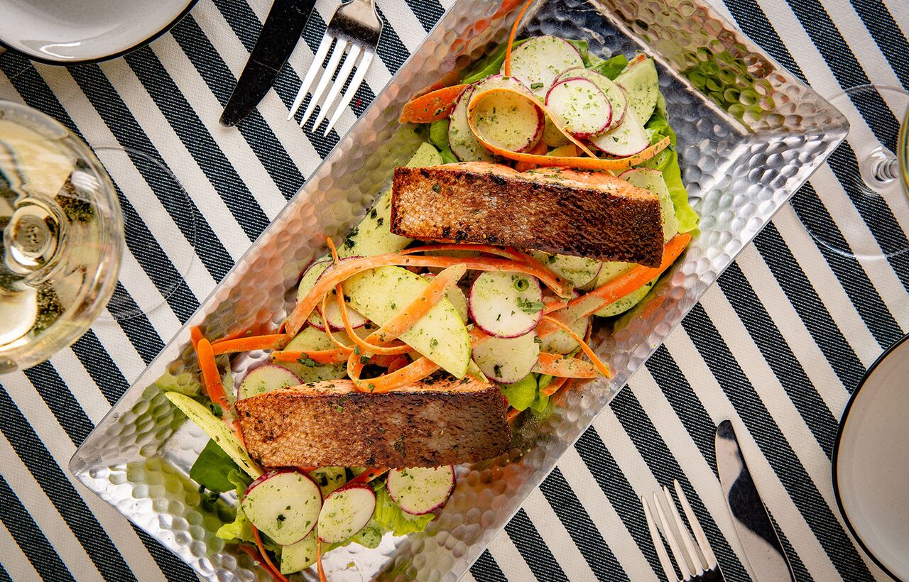 Skateboard Sambil Kuliner? Hanya di Loco By Nature Bali