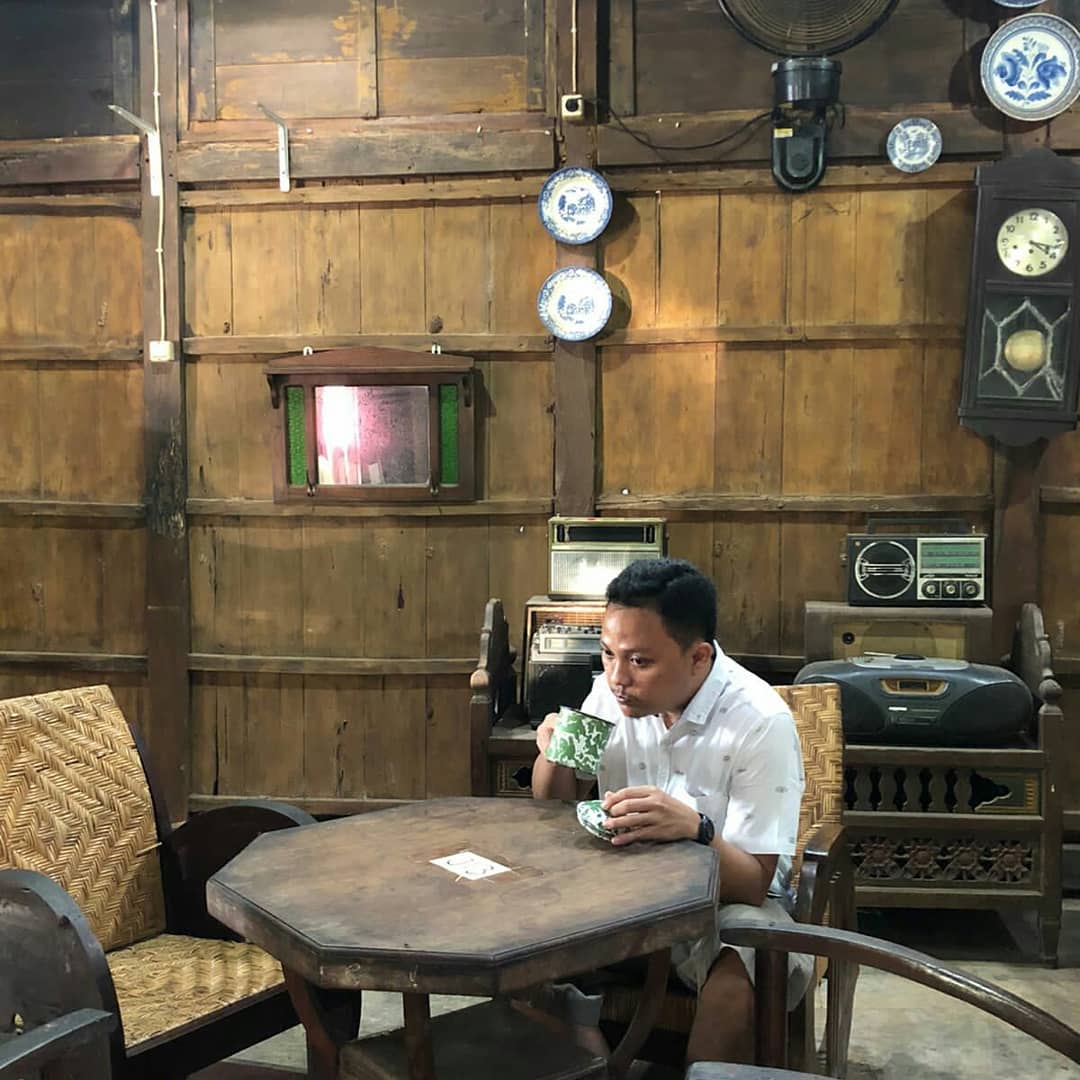 Pawone Simbah Batang, Rumah Makan Nostalgia Tempo Dulu