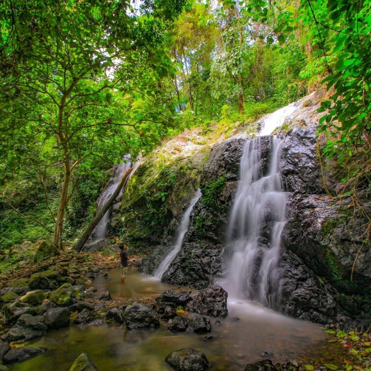 Panorama Air Terjun Bajuin yang Memukau, Cocok Untuk Healing Terbaik