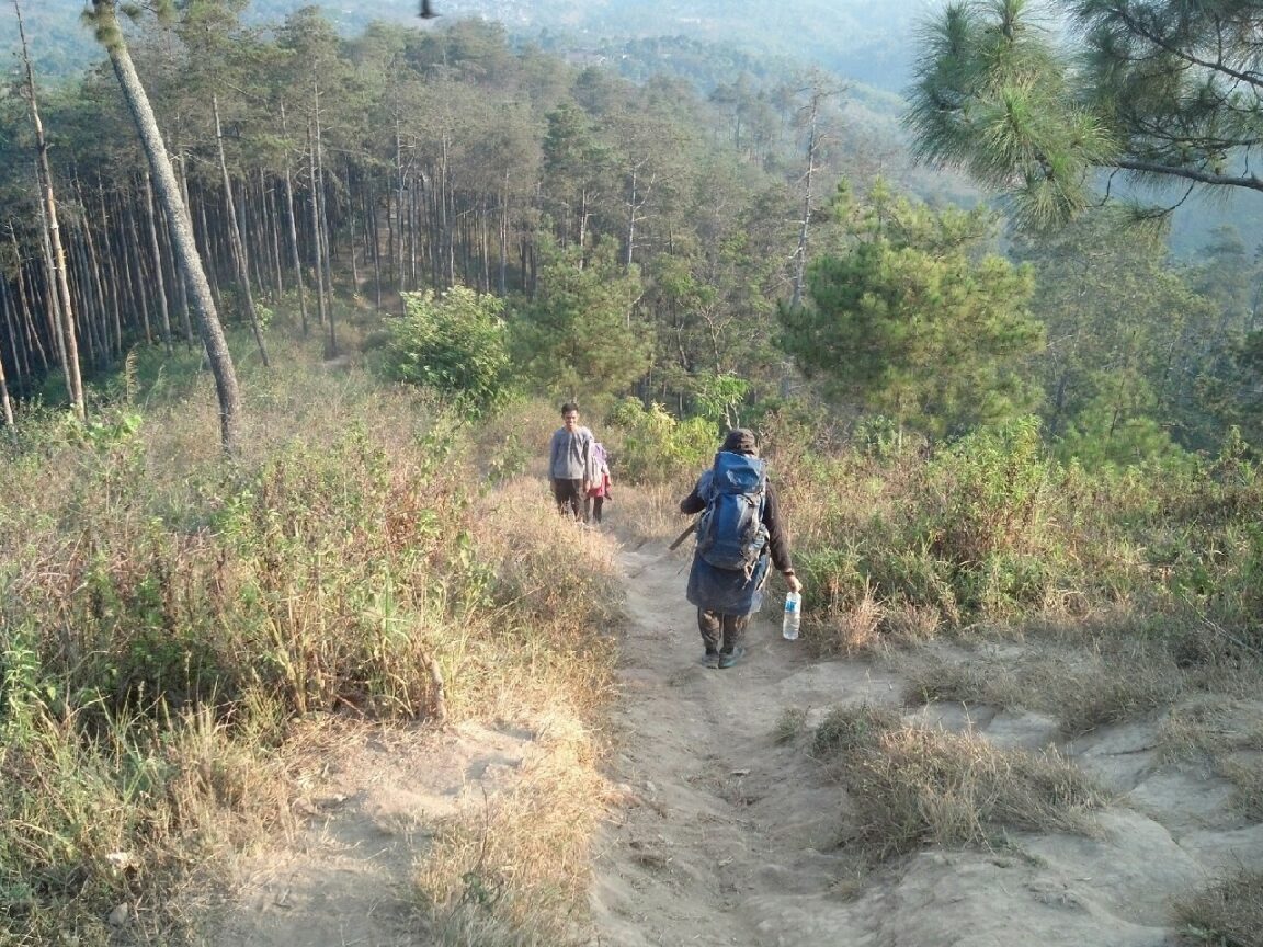 Situs Batu Kuda Gunung Manglayang Bandung Yang Mistis