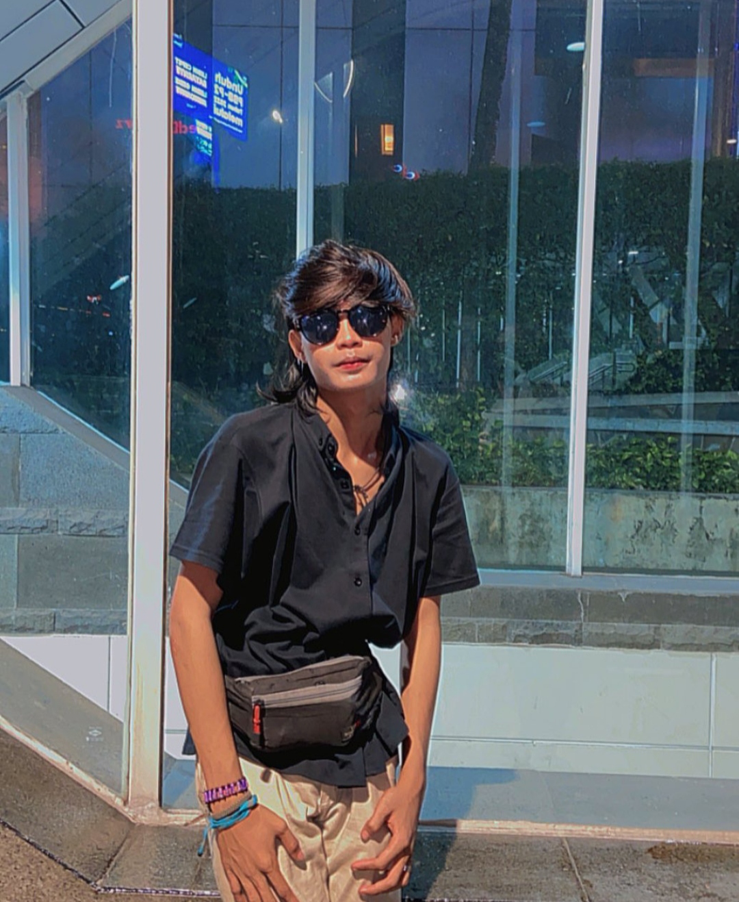 Bonge, Dari Pengamen Kini penguasa SCBD, Tampil Dengan Outfit Mahal dan ...