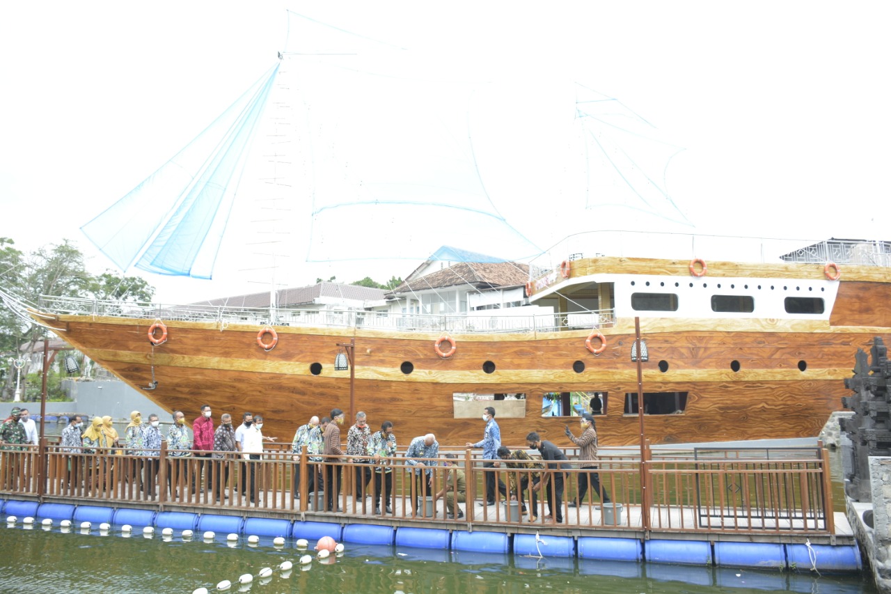 Meski Jauh Dari Lautan, Sleman Buka Sentra Kuliner Terapung