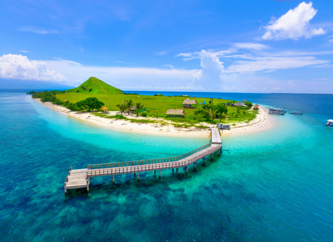 Pulau Kenawa, Surga Kecil Penuh Pesona di Sumbawa Barat