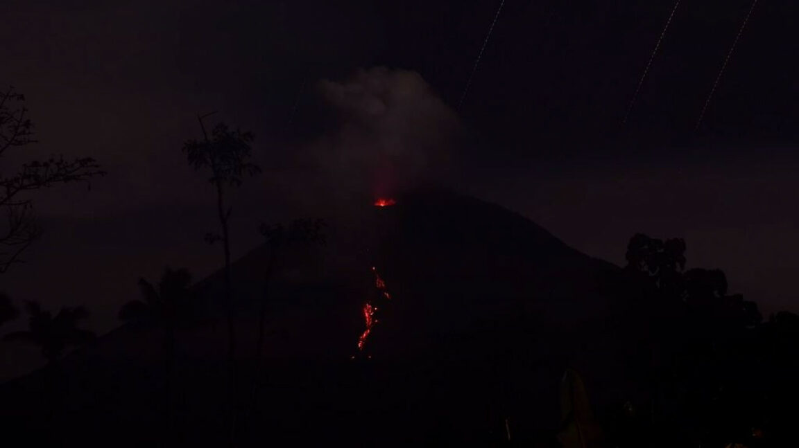 Berbagai Foto Pasca Erupsi Gunung Semeru, Tepat Satu Tahun Semeru ...