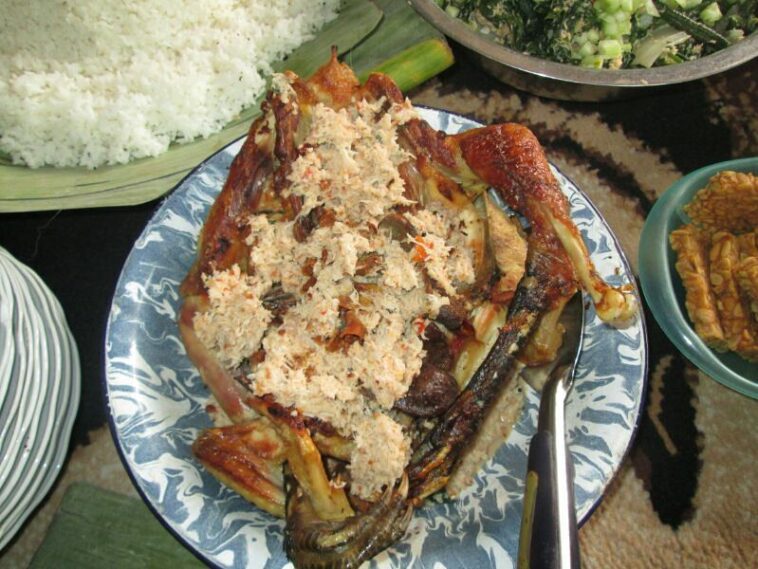 Pecel Pitik Banyuwangi, Sajian Khas Suku Osing untuk Berbagai Upacara Adat