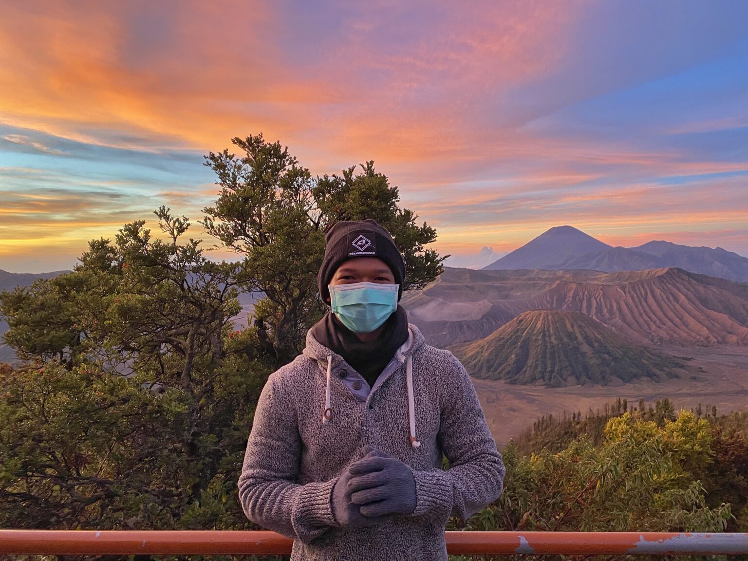 Tradisi Unik Menghangatkan Diri ala Warga Bromo Tengger
