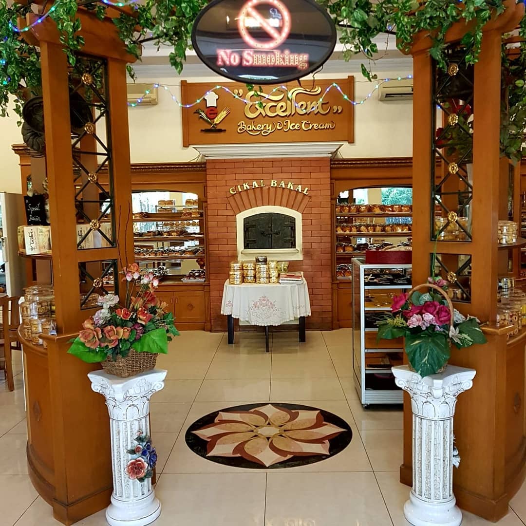 Excellent Bakery, Toko Roti Legendaris di Semarang yang Buka Sejak 1950