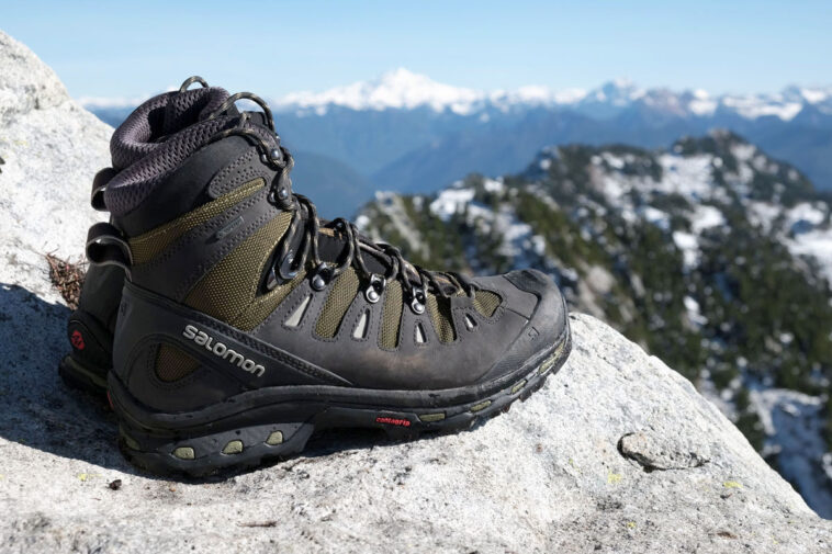 Ini Dia, Jenis Sepatu Yang Cocok Kamu Gunakan Untuk Traveling