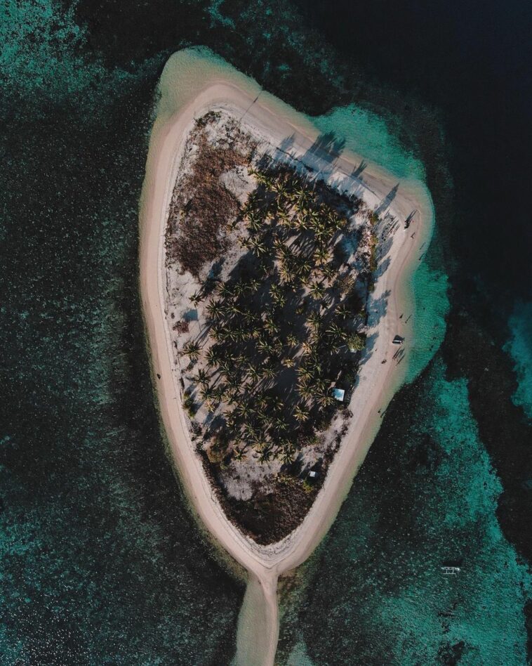 Gili Bedil, Pesona Pulau Mungil Berpasir Putih di Sumbawa