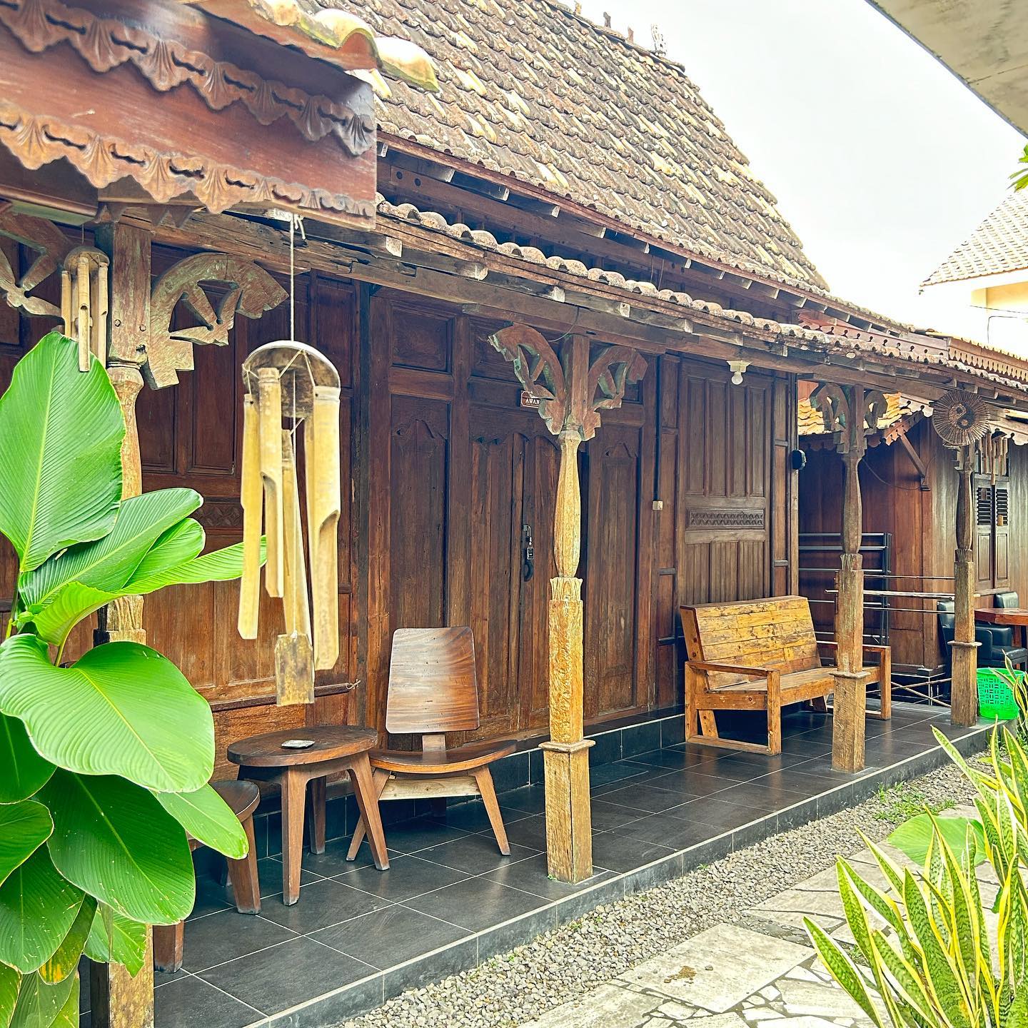 Omah Awang Homestay, Penginapan Berkonsep Tradisional Jawa Khas ...