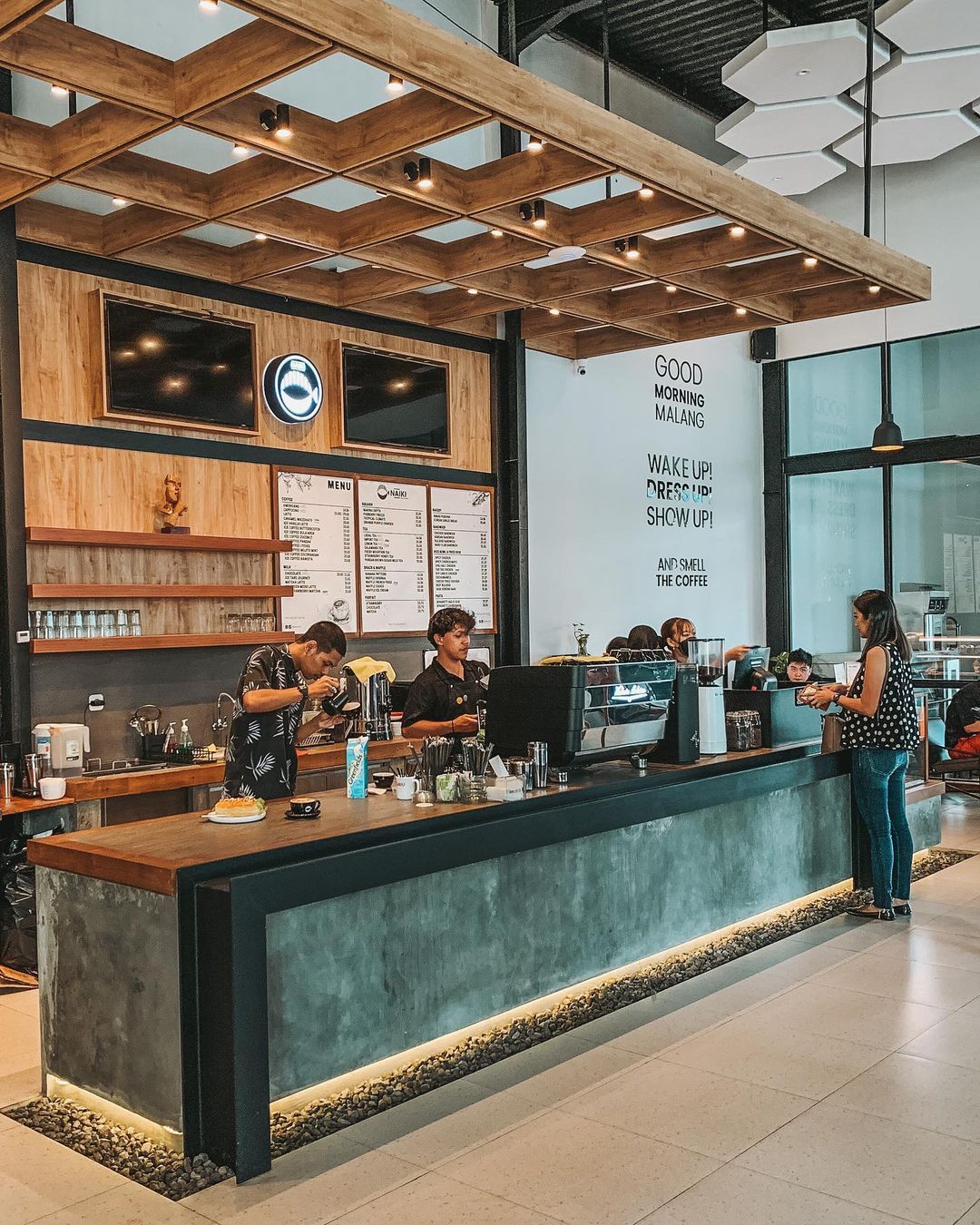 Naiki, Tempat Luas dan Asyik Buat Nongkrong sampai Work From Cafe di Malang