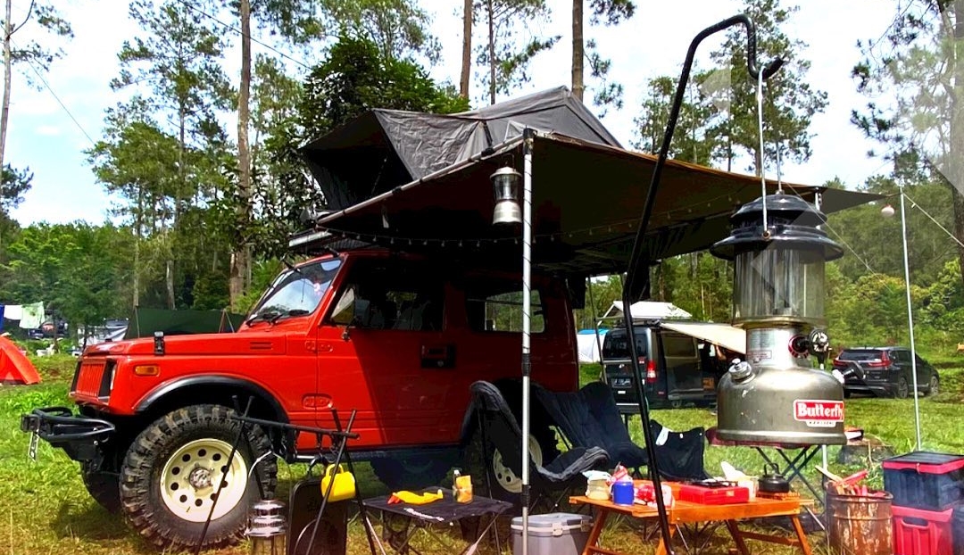 Kebon Pines Lembang, Kegiatan Outdoor Seru sampai Campervan